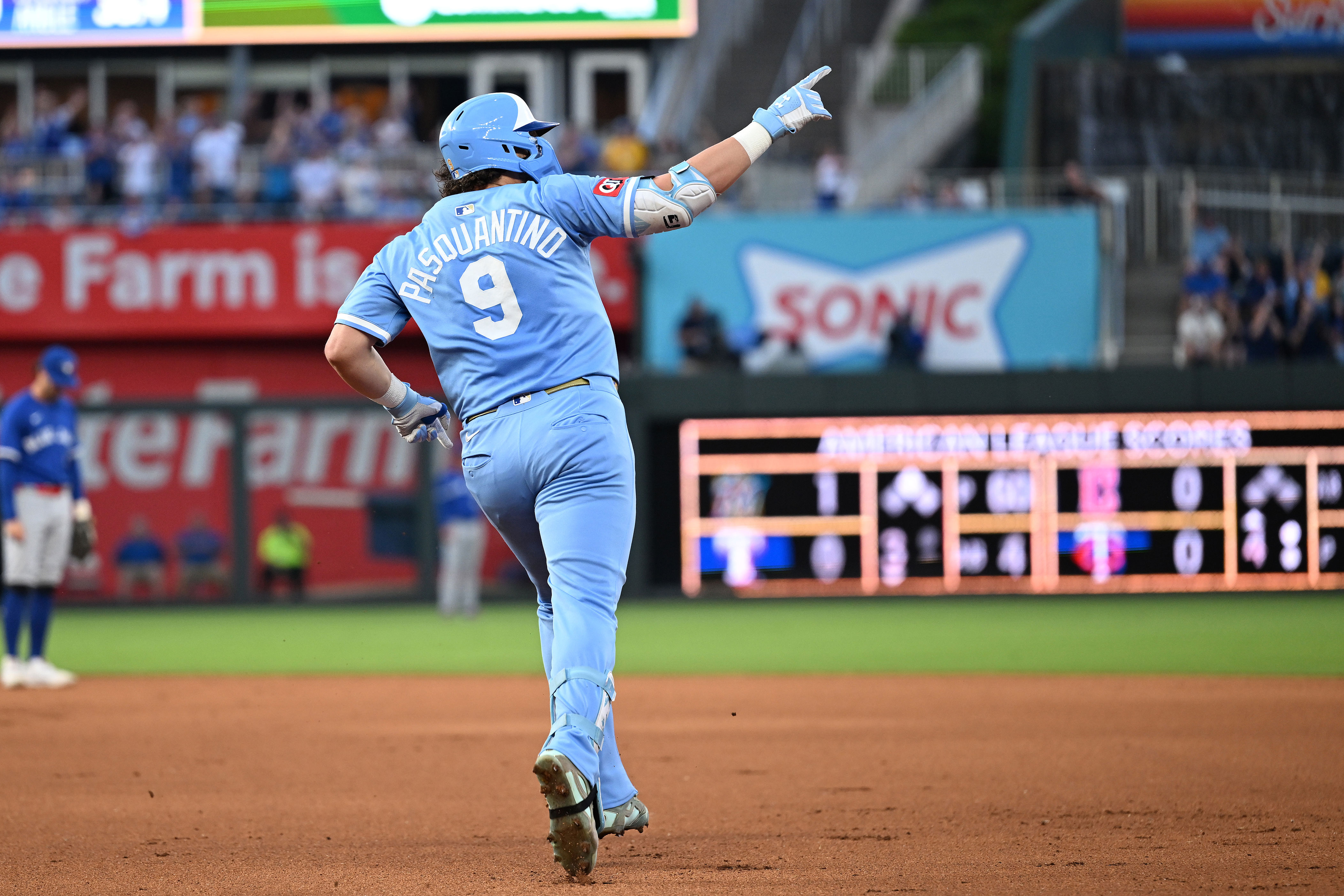 Making some sense of the new Kauffman Stadium dimensions