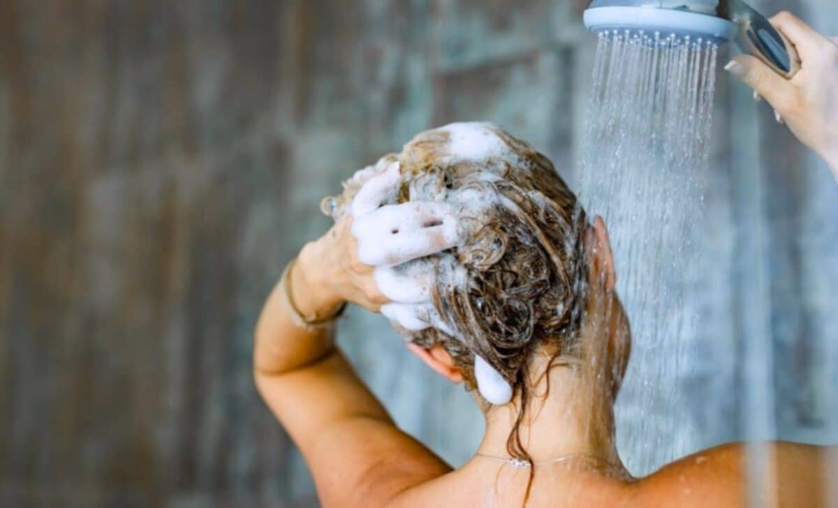 Showering only once a week: This is what really happens to your skin ...
