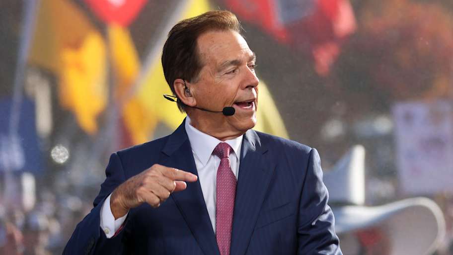 Nick Saban’s behind-the-scenes gesture toward 'College GameDay' crew ...