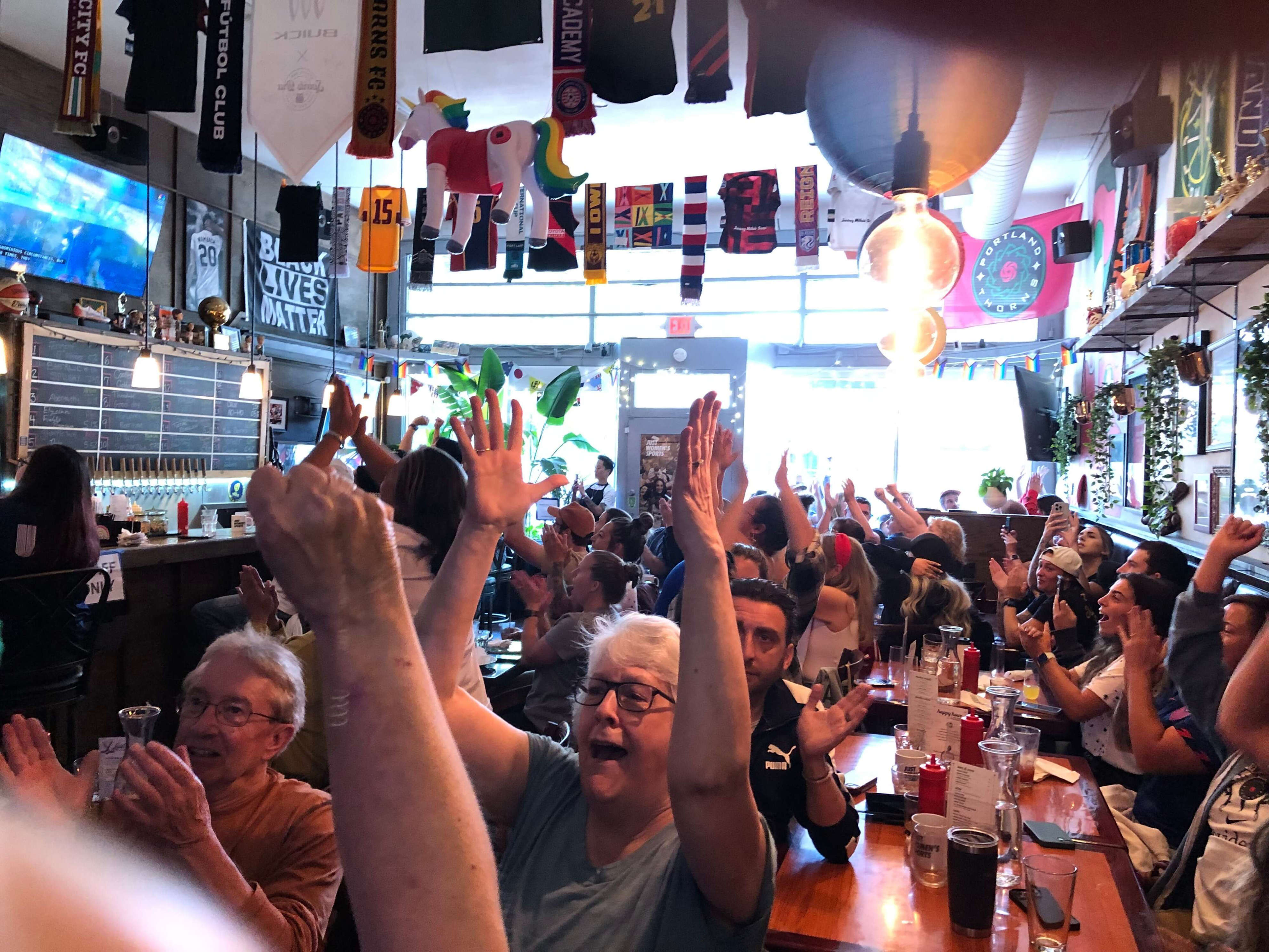 Vote for the best sports bar in the Portland area: Readers' Choice Awards