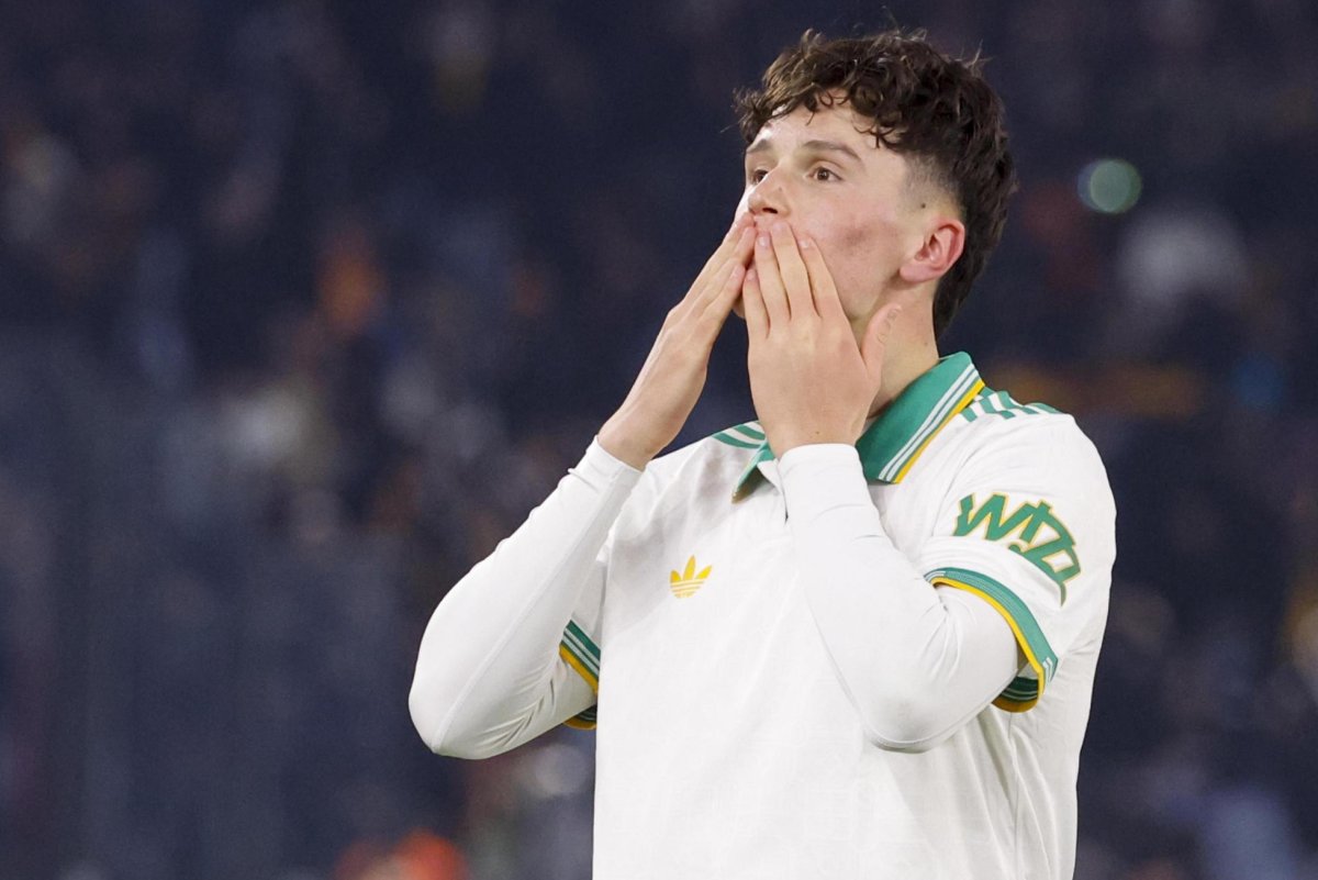 Watch: Roma's Antonio Arena, 16, scores on first touch as pro soccer player