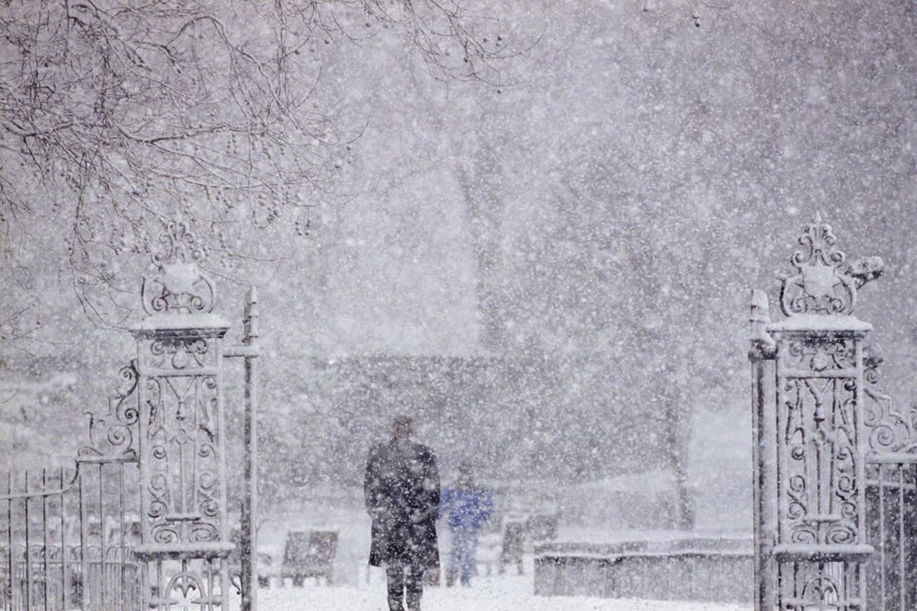 UK braces for 'Beast from the East' snowstorm as experts warn of travel ...