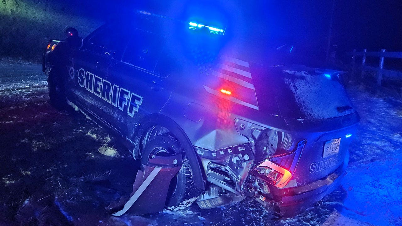 Jefferson County squad struck, deputy had been helping at crash scene