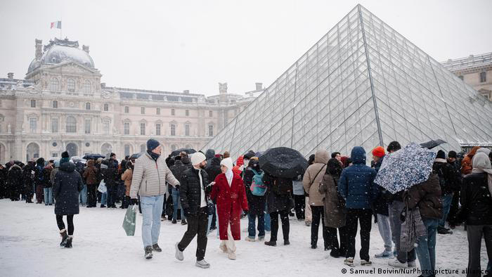 Louvre hikes ticket price for non-EU visitors by almost half