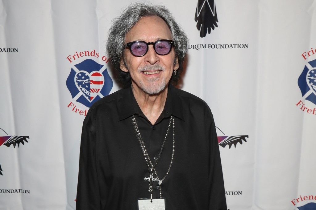 Peter Criss shuts down Gene Simmons' claim about the KISS classic 'Beth ...