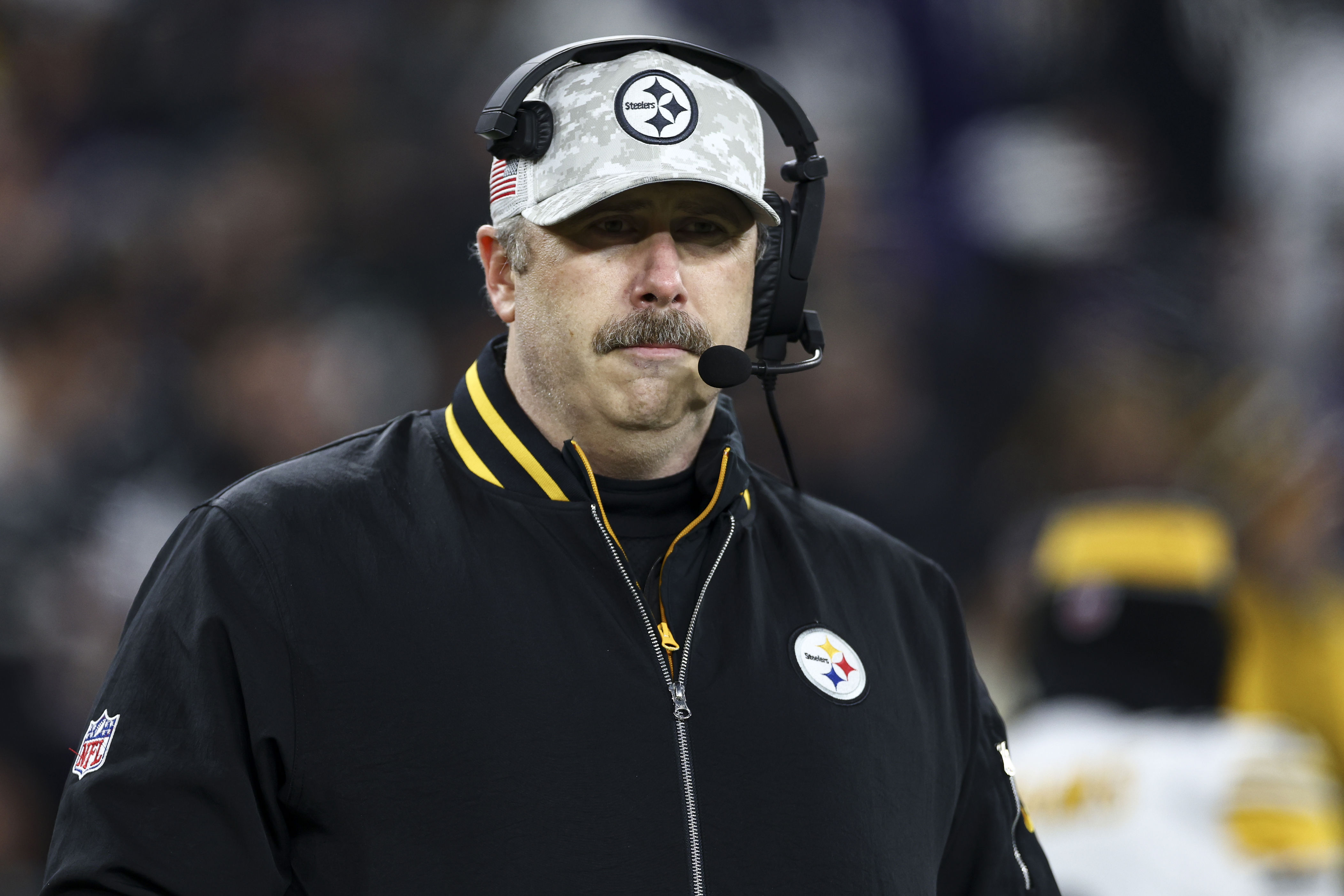 Cardinals request to interview Steelers OC Arthur Smith for head coach