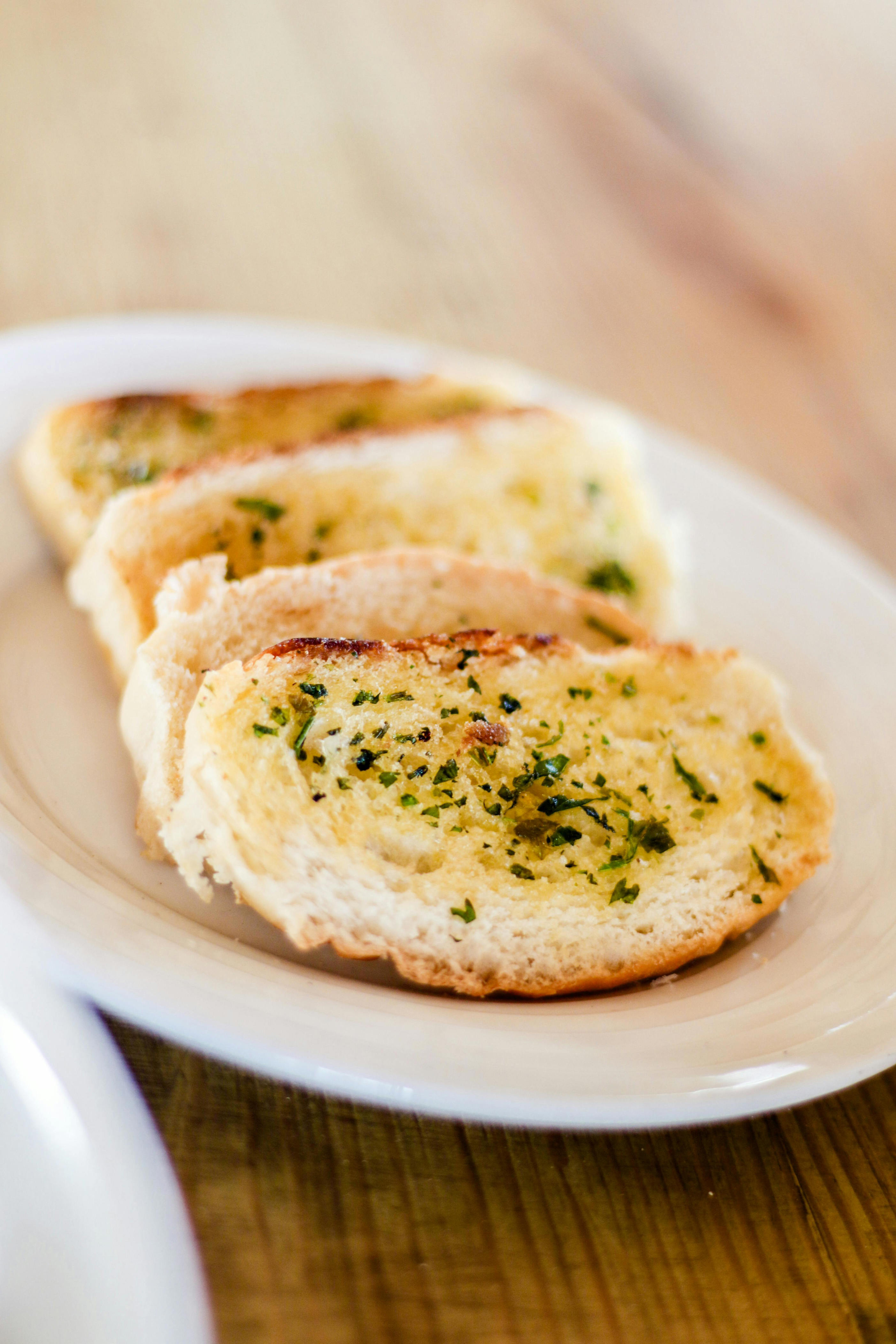 How to make the best garlic bread