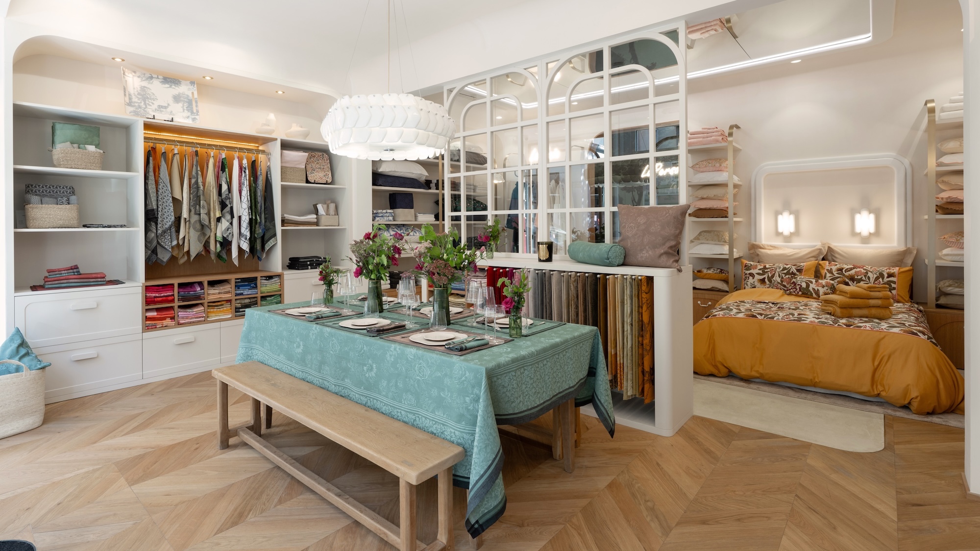 Cette célèbre entreprise de linge de maison fondée en 1888 ouvre sa ...