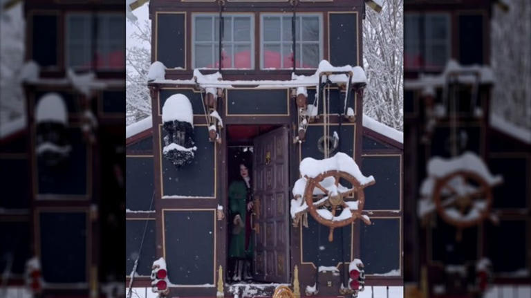 Couple is living their dream in the most eccentric tiny home