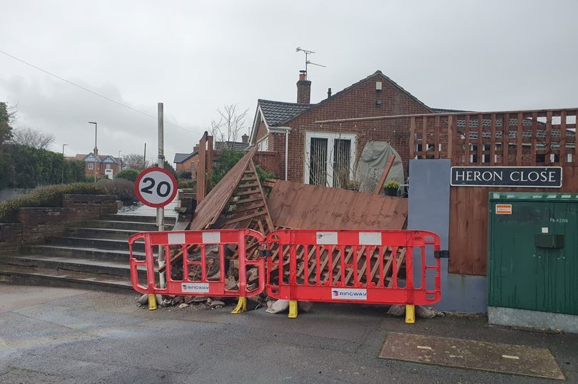 Officer seriously injured after police car crashes into wall
