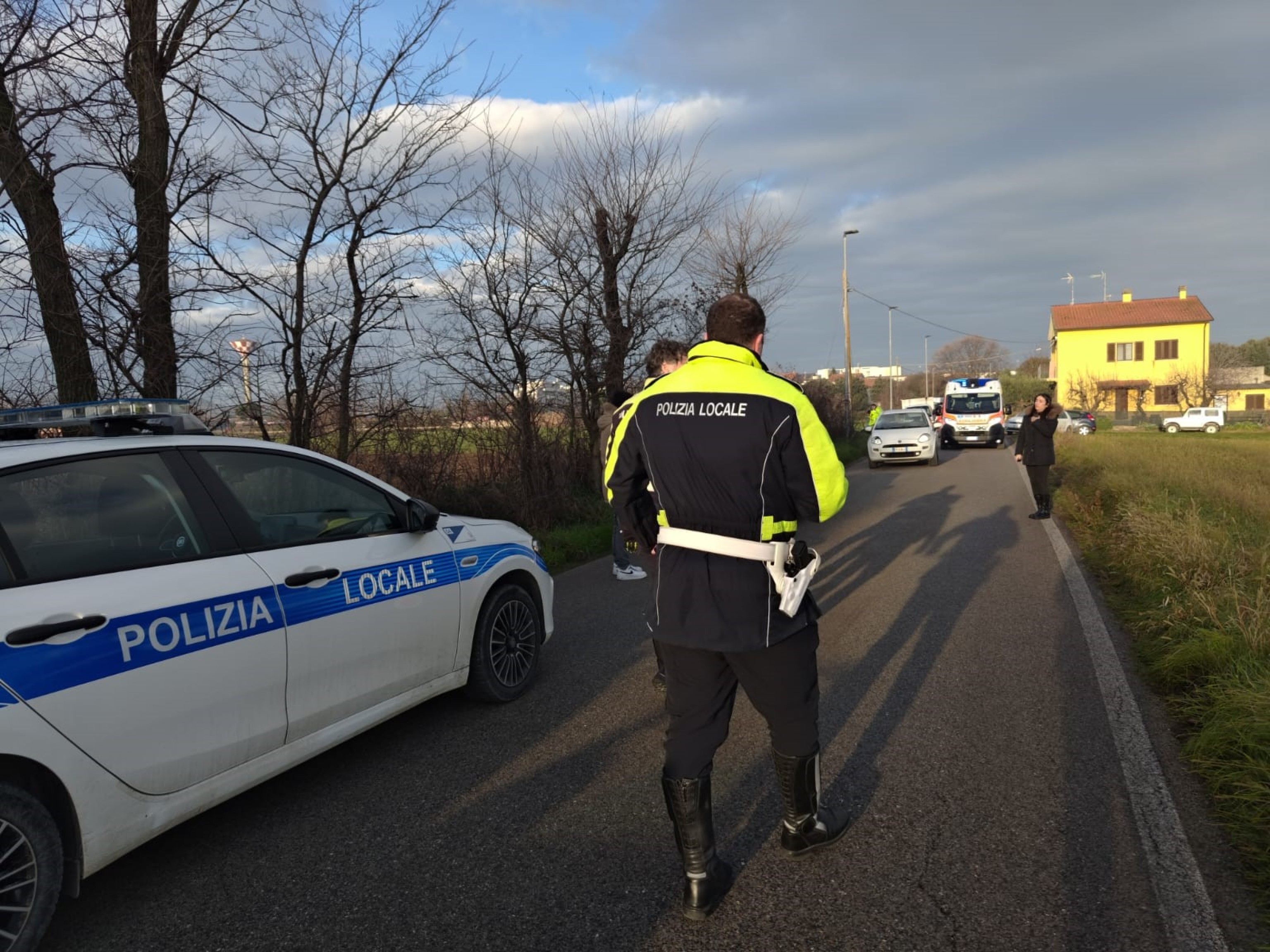 Investito da un'auto a Fano, muore un uomo