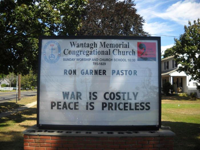 This church is going viral for its clever signs (14 pics)