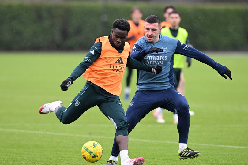 FIFA rule affecting forgotten Arsenal player spotted training with ...