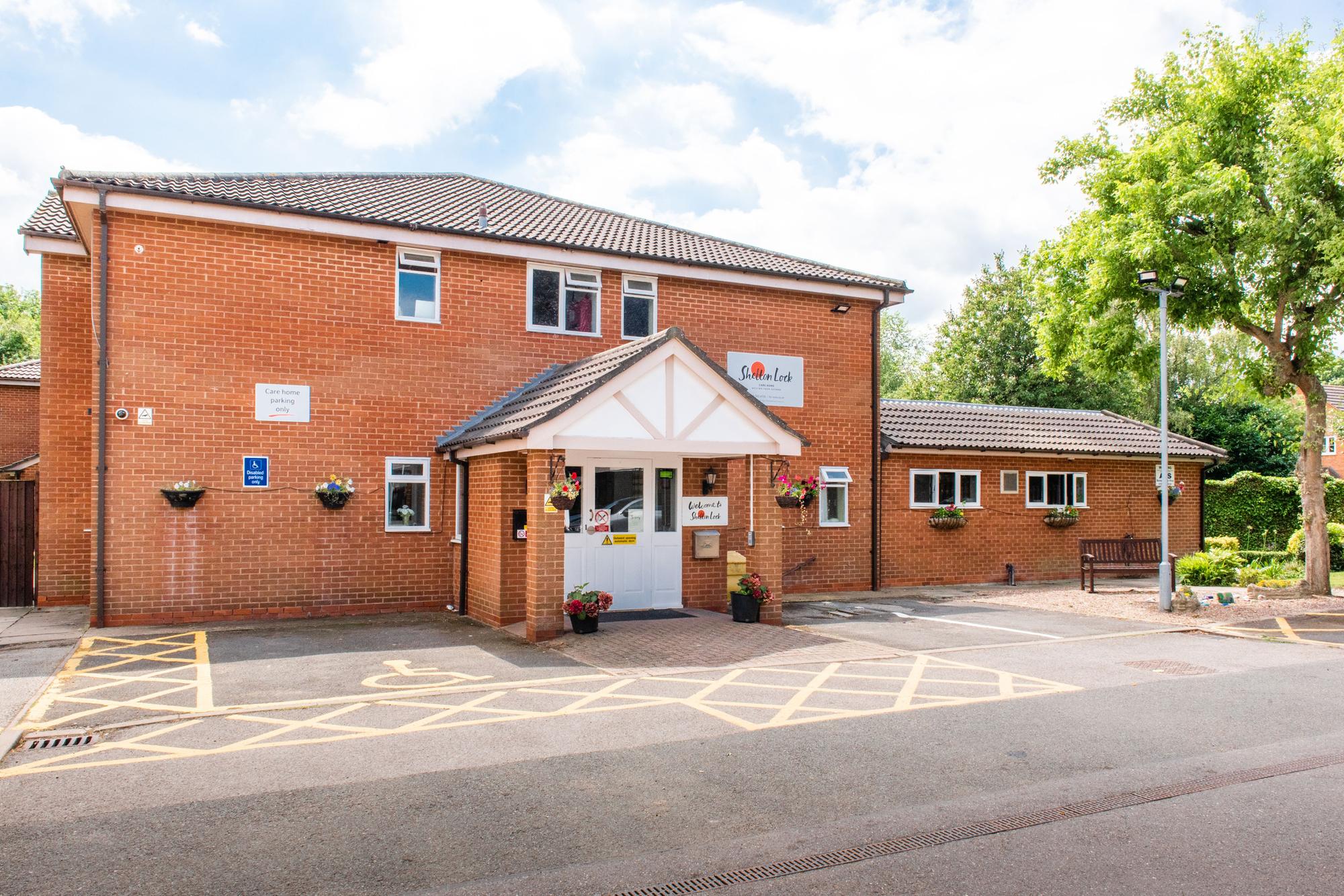 Shelton Lock care home sets sail for Germany as part of its world cruise