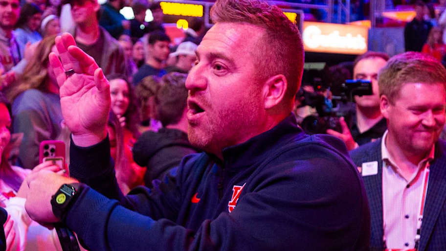 Cole Cubelic delivers pro-Alex Golesh-coded message on Deuce Knight and ...