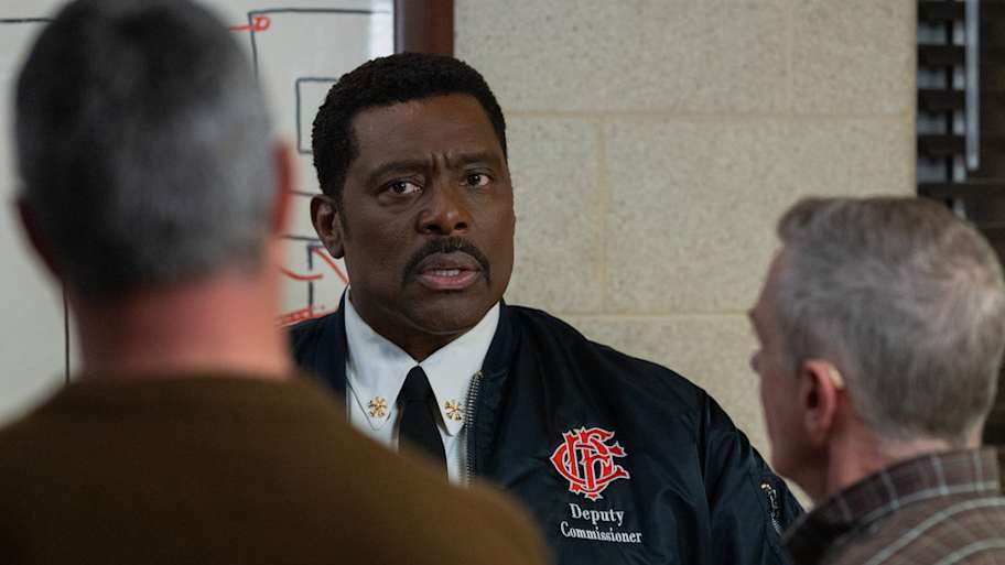 New Chicago Fire synopsis teases a visitor is about to drop in on ...