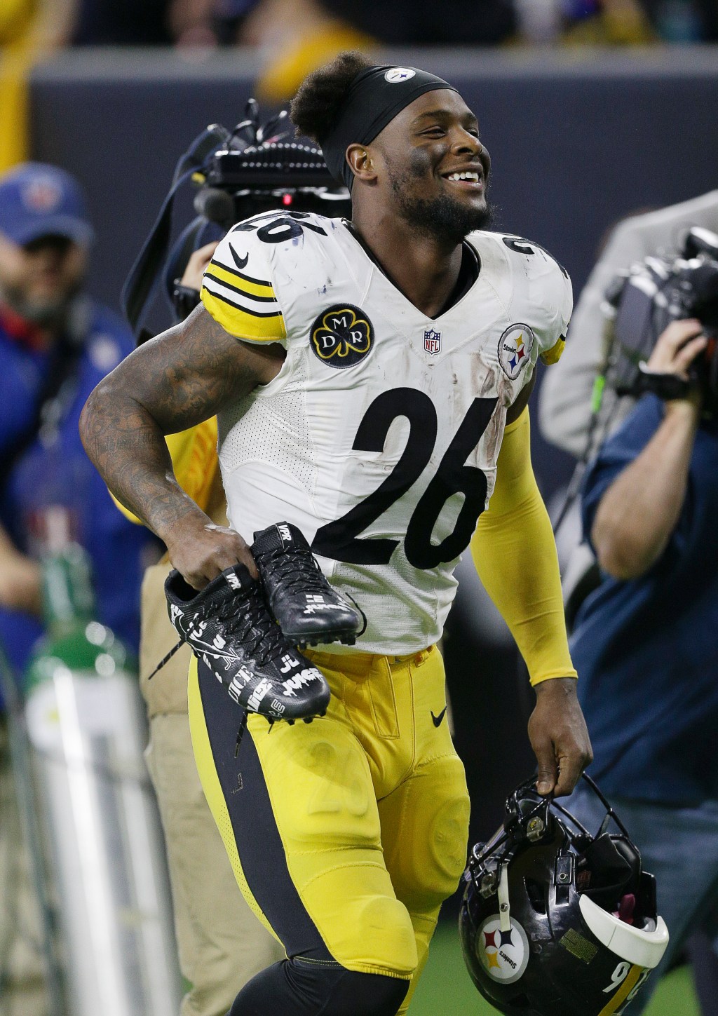 Le’Veon Bell posts curious parting message to Mike Tomlin after ...