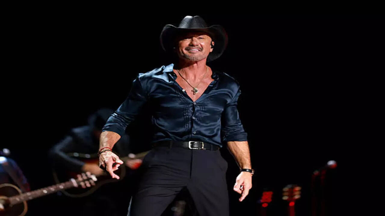 Grammy Award winner Tim McGraw set to headline intermission show for ...
