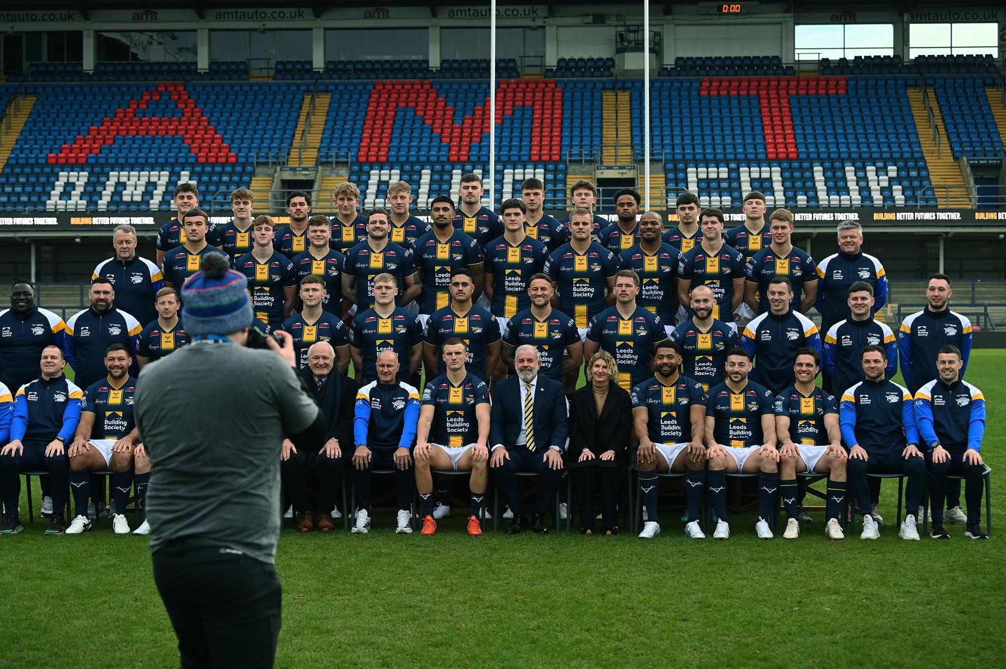 Leeds Rhinos annual team picture & behind the scenes shots from pre ...