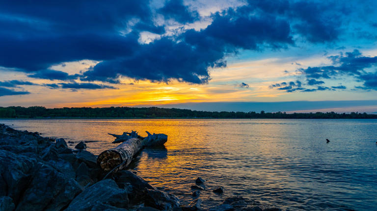 Ohio's popular lake just north of Columbus is a scenic escape for ...