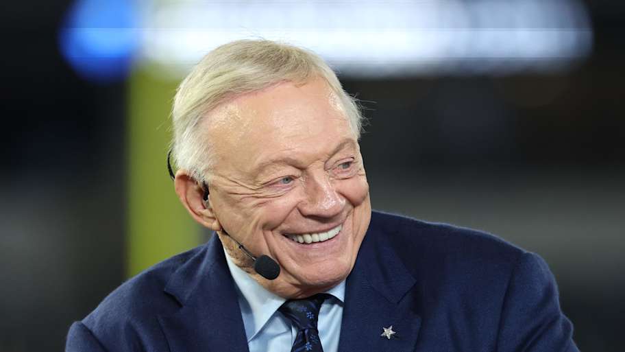 Ravens owner takes playful jab at Jerry Jones' Cowboys Super Bowl drought