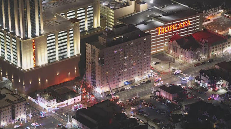 Atlantic City, New Jersey fire draws crews to burning high-rise ...