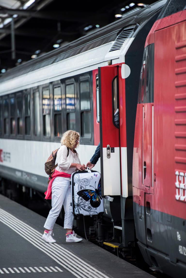 Le nouveau pass des CFF permet de voyager en Suisse pour 45 francs par jour