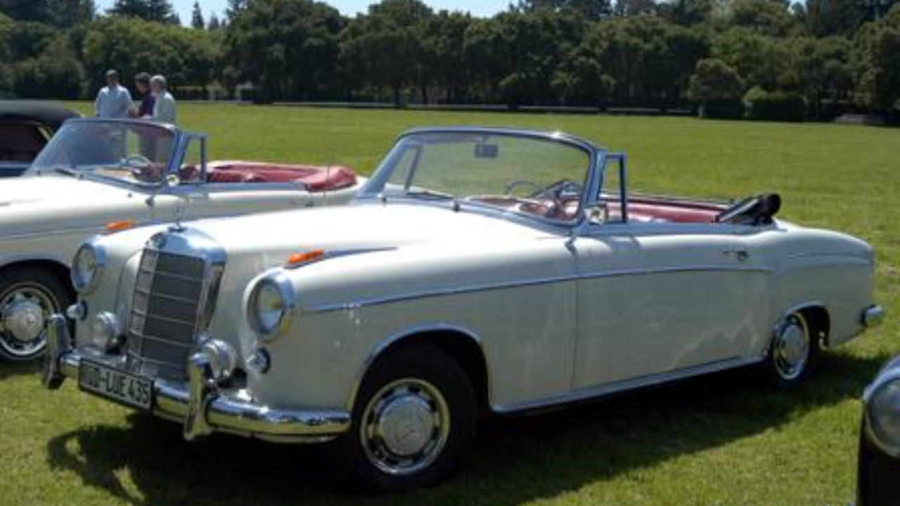 How the 1957 Mercedes-Benz Ponton sedans set standards