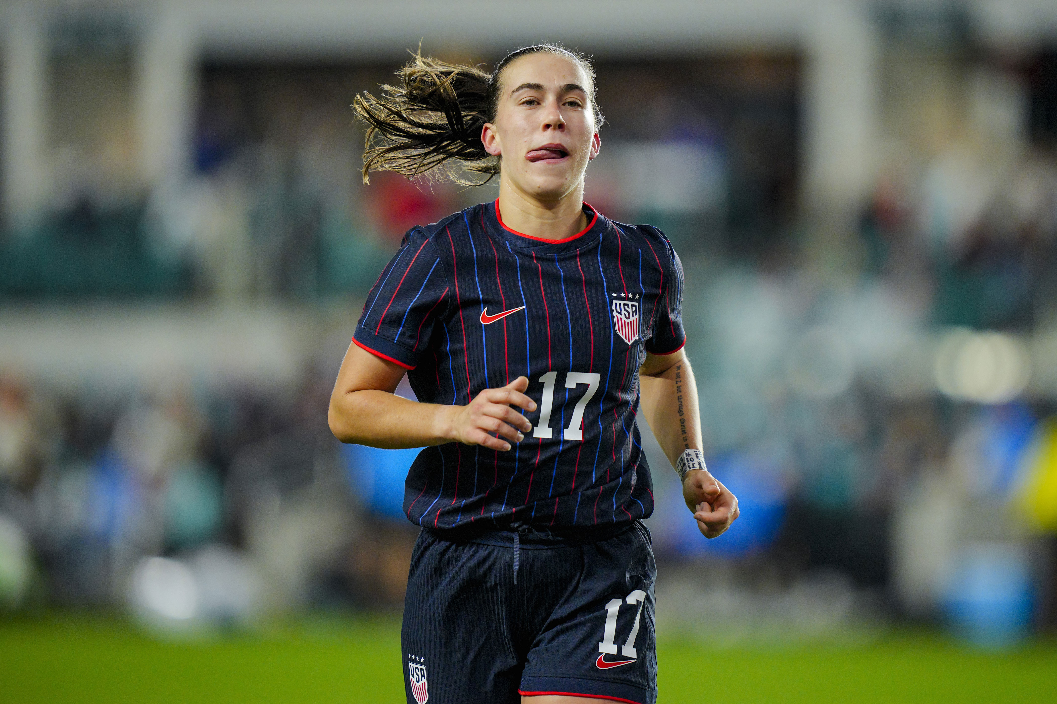 USWNT and Portland Thorns midfielder Sam Coffey headed to Manchester ...