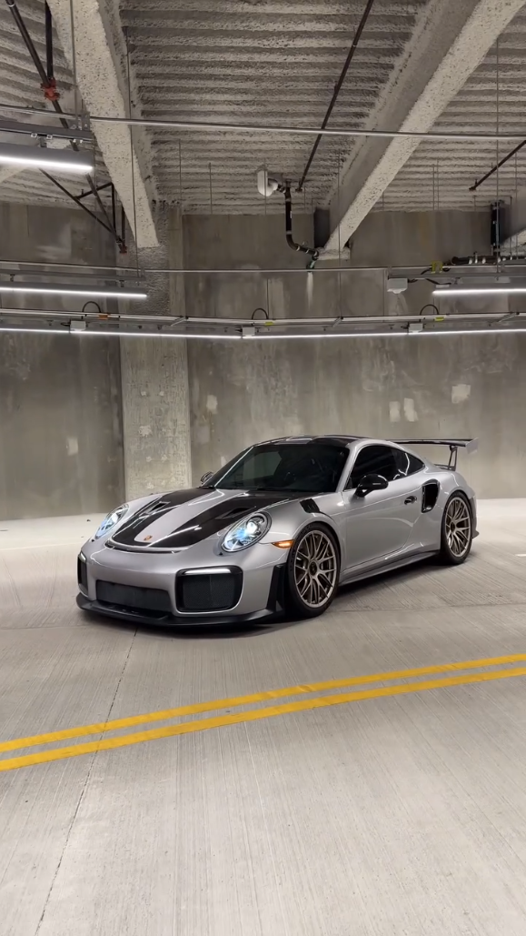 My first time photographing a GT2 RS