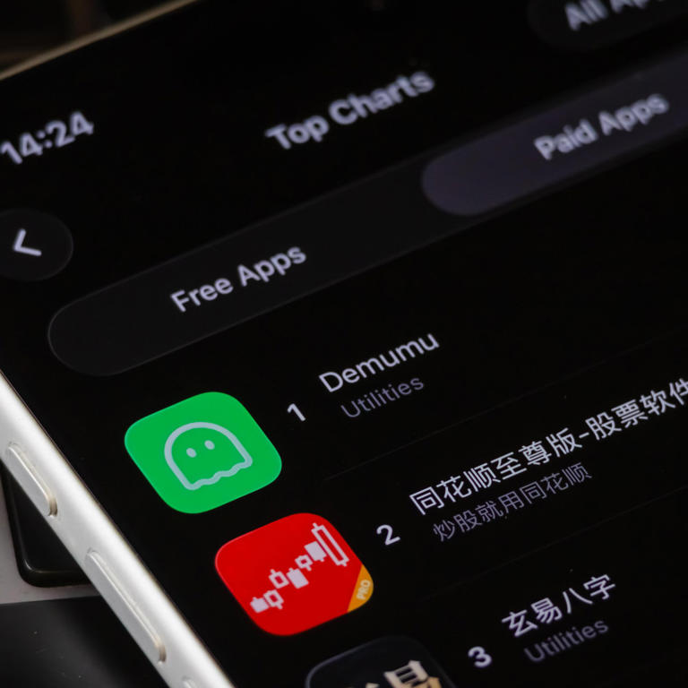 "Are You Dead," viral Chinese app, changing its name
