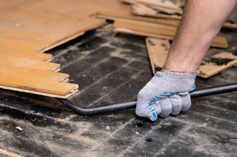 Irish woman hits jackpot after ripping up old flooring to find treasure ...