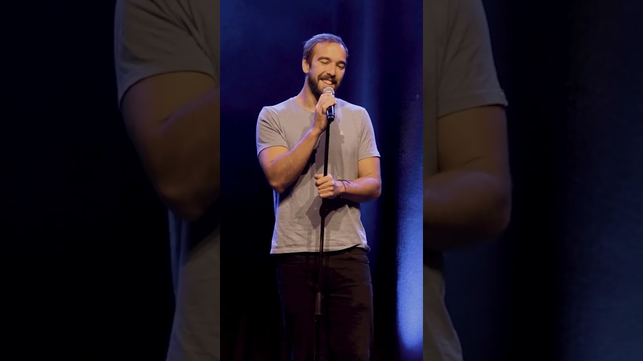 C'est aux toilettes qu'elle écoute mon spectacle