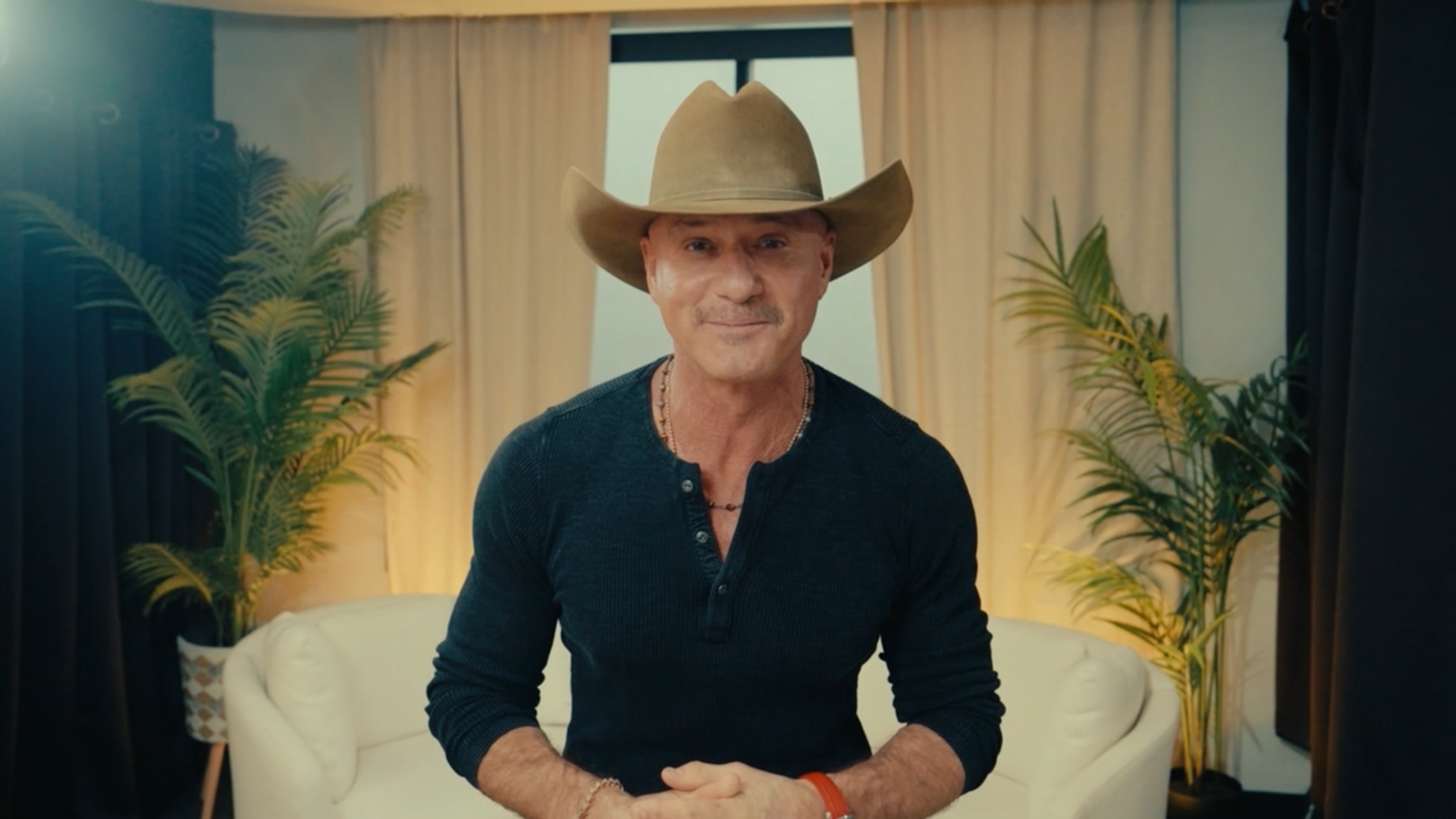 Tim McGraw to perform at NHL Stadium Series