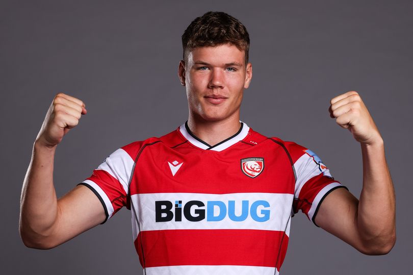 Clare Balding's giant 6ft 10in Welsh-qualified nephew named in Six ...