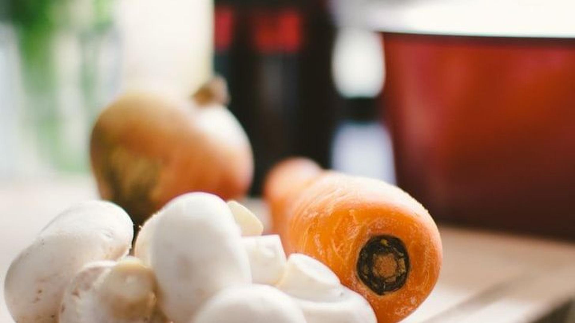 11 common kitchen tools used wrong, chefs correct the mistakes