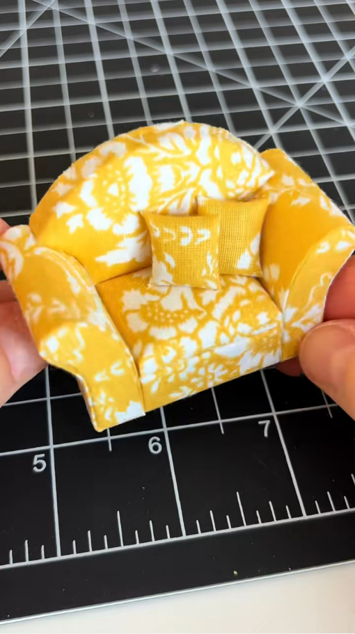 This miniature dollhouse build is pure craft therapy