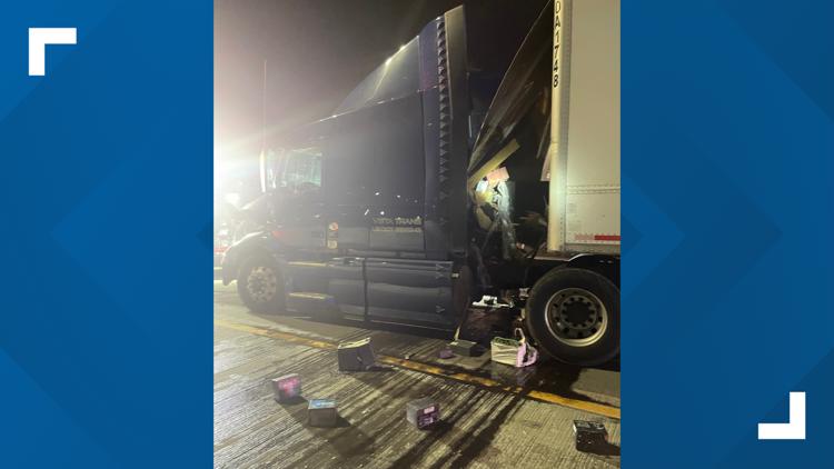 1 hospitalized after I-465 crash between semi and car leads to leaking ...