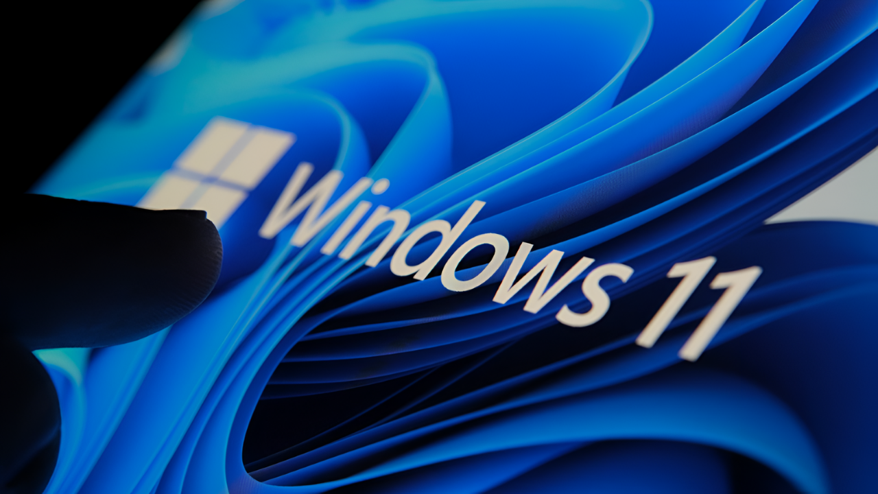 Microsoft forces online accounts for all Windows installs effectively ...