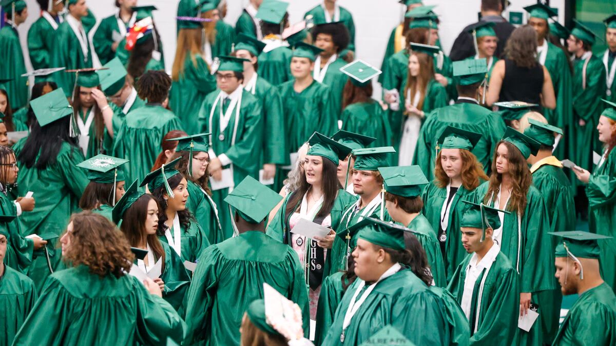 Tampa Bay school districts, Florida hit record graduation rates