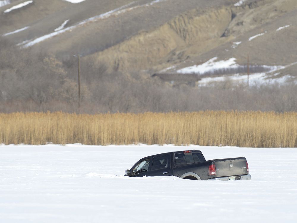 What to know about dangerous Sask. ice conditions amid warm winter weather