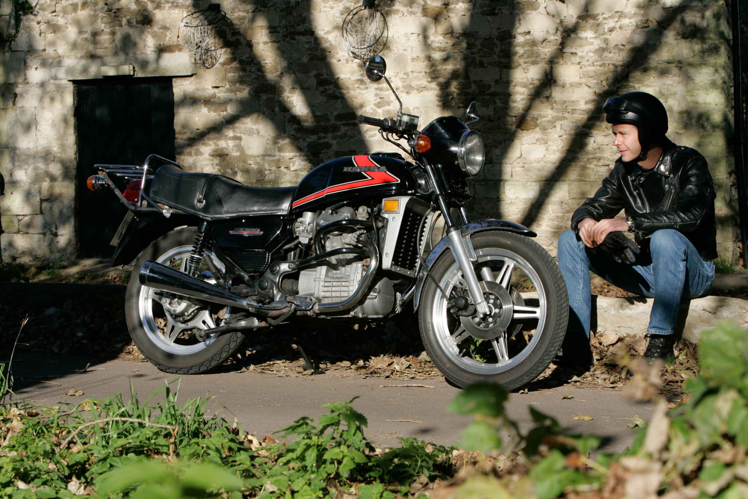 Rethinking the plastic maggot, Honda’s capable CX500