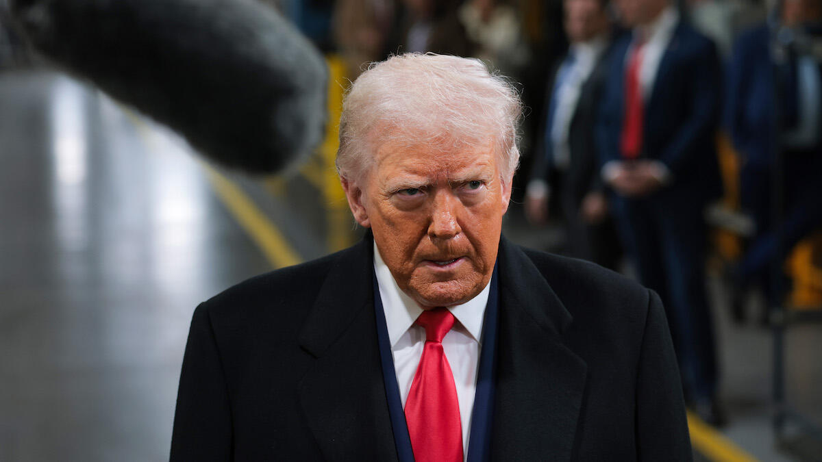 Auto worker flipped off by Trump receives massive GoFundMe donations