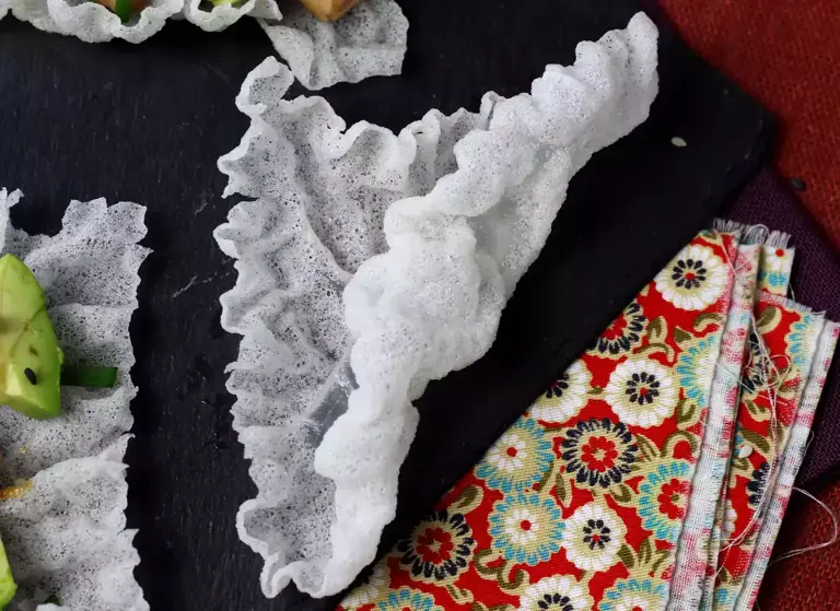 Cómo hacer chips con hojas de arroz