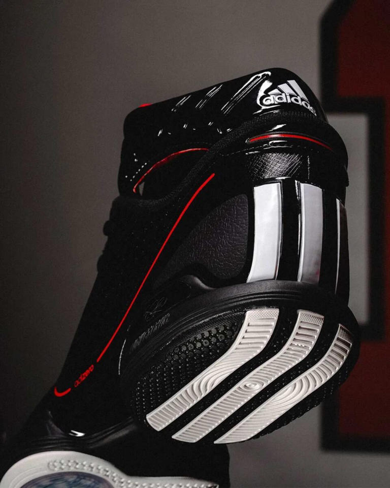 The Derrick Rose adidas Adizero Rose 1 'Retirement Ceremony' is a ...