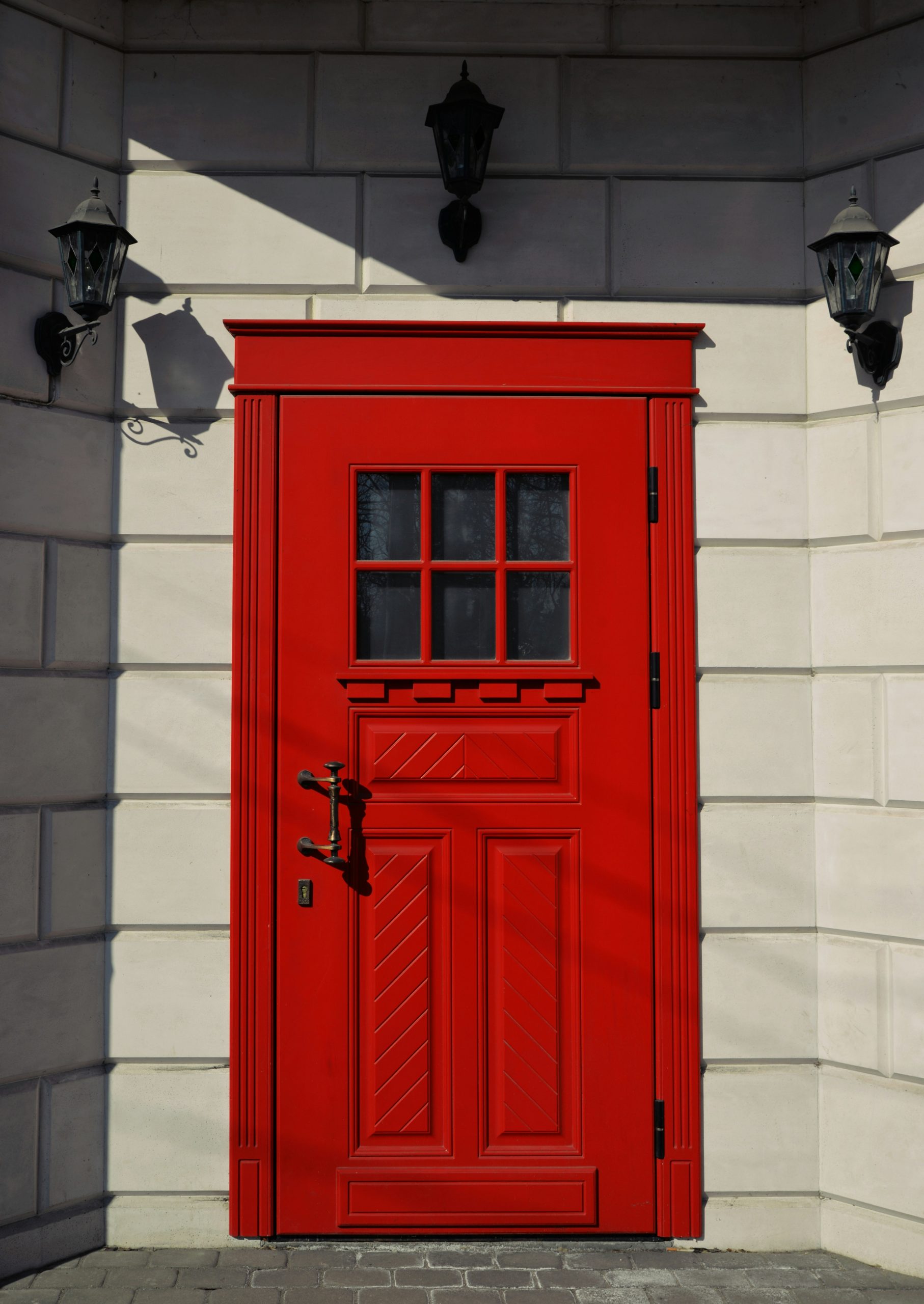 Front door colors that welcome guests
