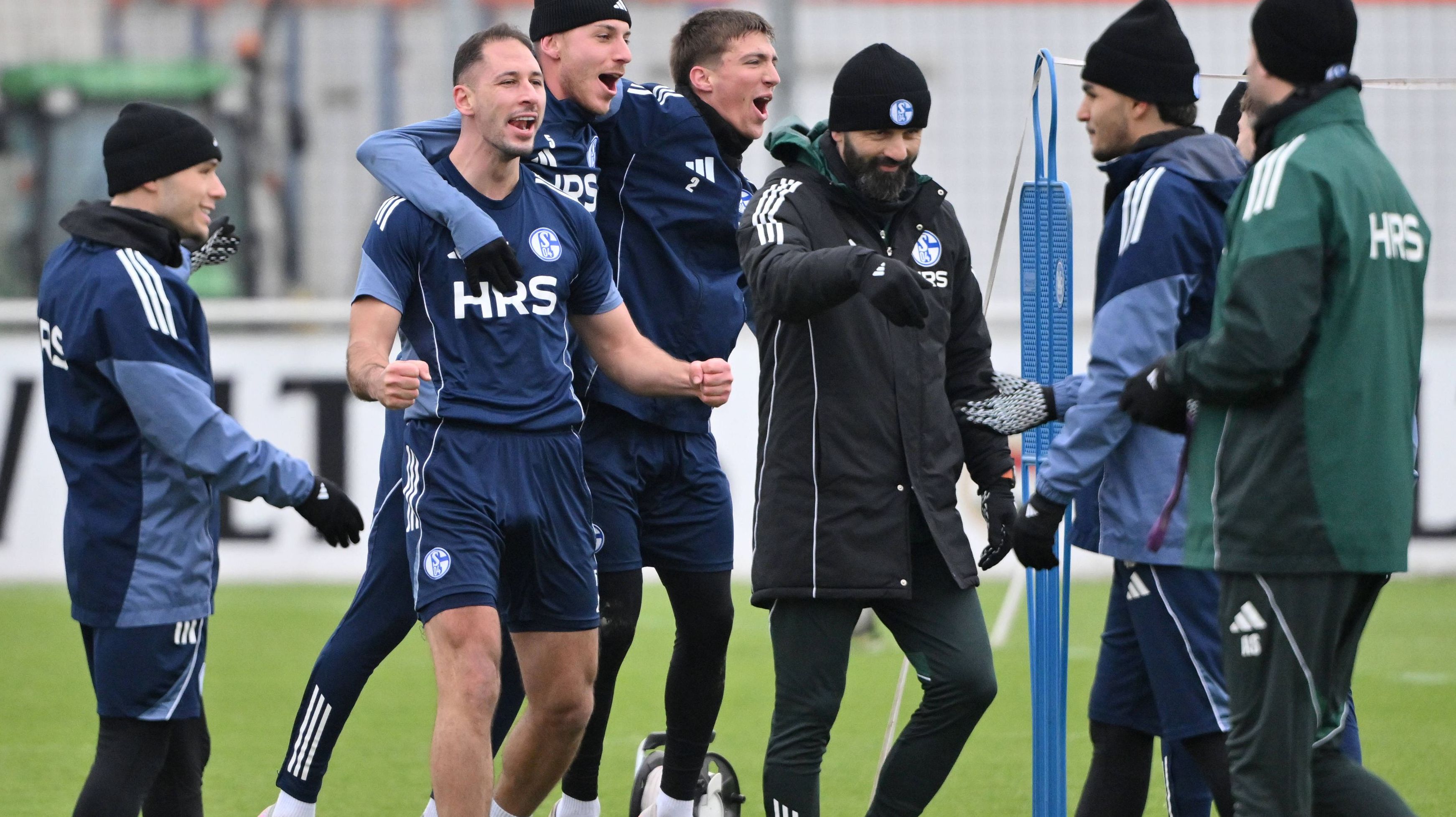 Crazy Katic entschuldigt sich für langweilige Antwort