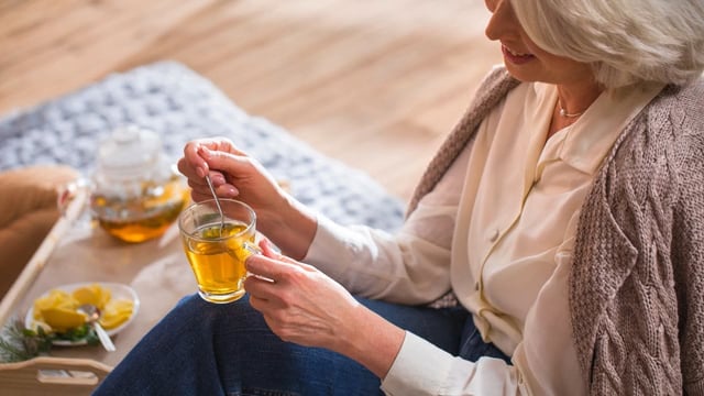 Green tea may reduce your dementia risk by nearly 5% per cup, new study ...