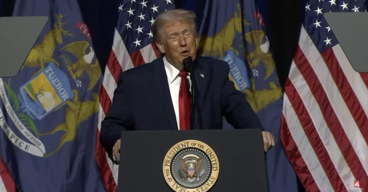 Donald Trump rips Joe Biden as he brags about ignoring the teleprompter ...