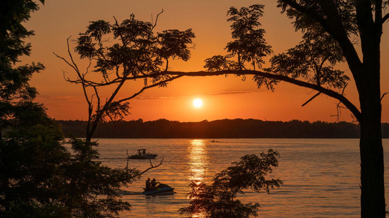 Ohio's popular lake just north of Columbus is a scenic escape for ...